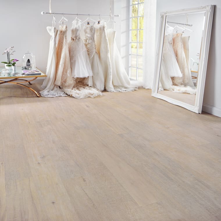 Karndean Knight Tile Coastal Sawn Oak